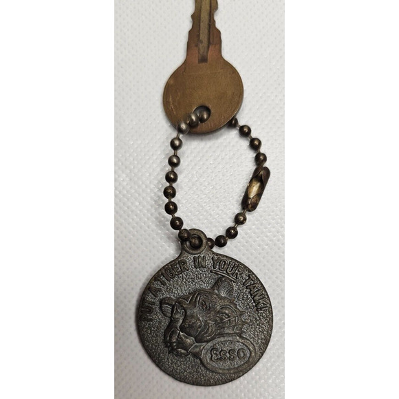 Esso | Jewelry | Vintage Esso Key Club Keychain With Key | Poshmark